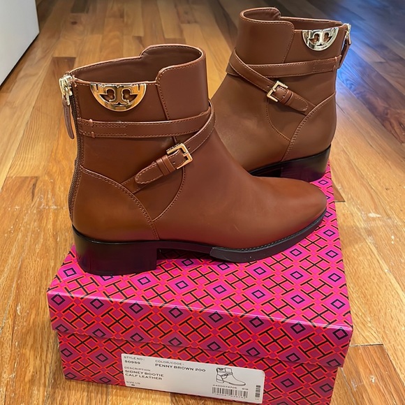 Tory Burch | Shoes | Tory Burch Sidney Bootie | Poshmark